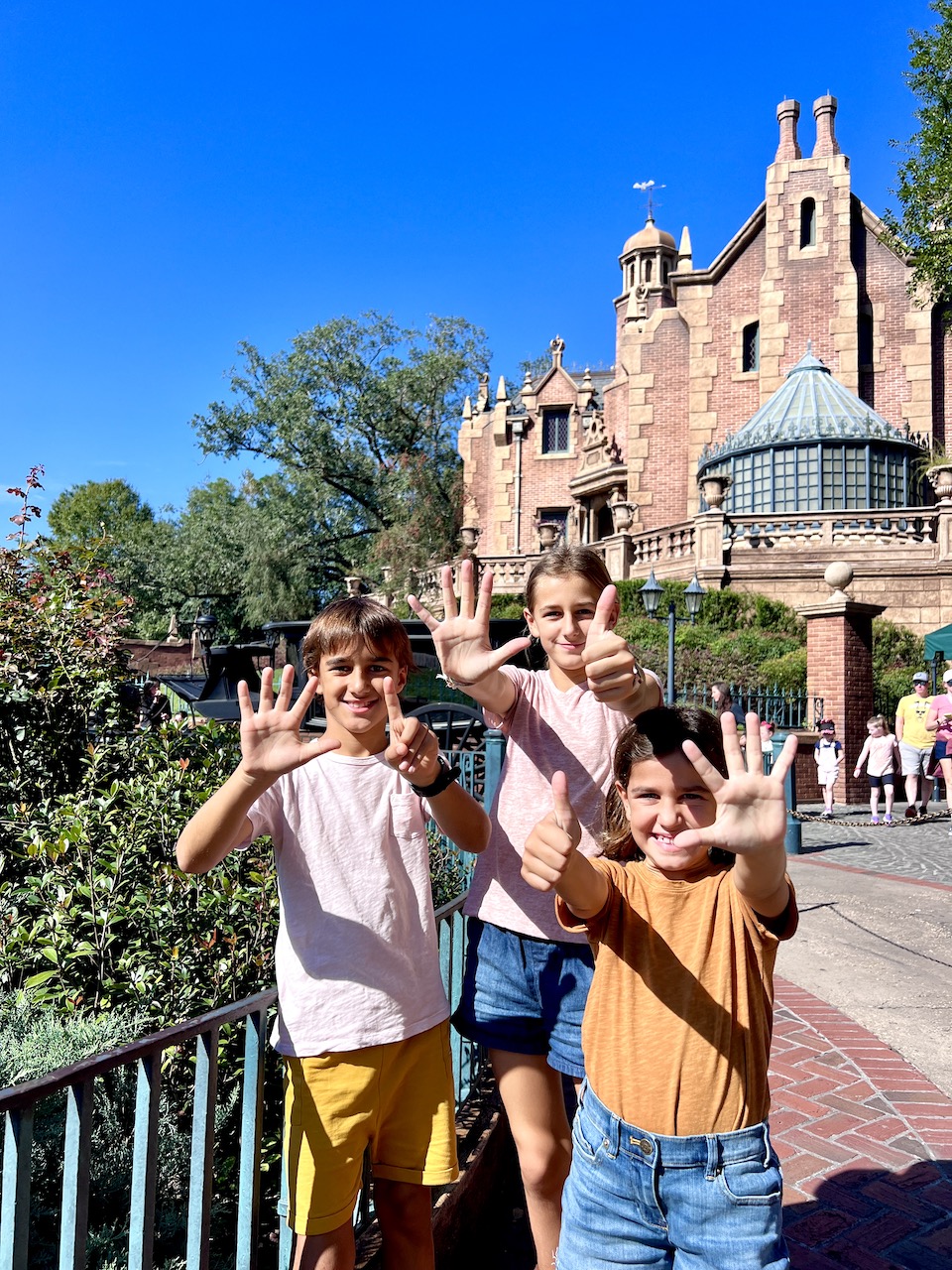 Disney Genie Plus Tips And Top 8 Questions Answered - Frugal For Luxury